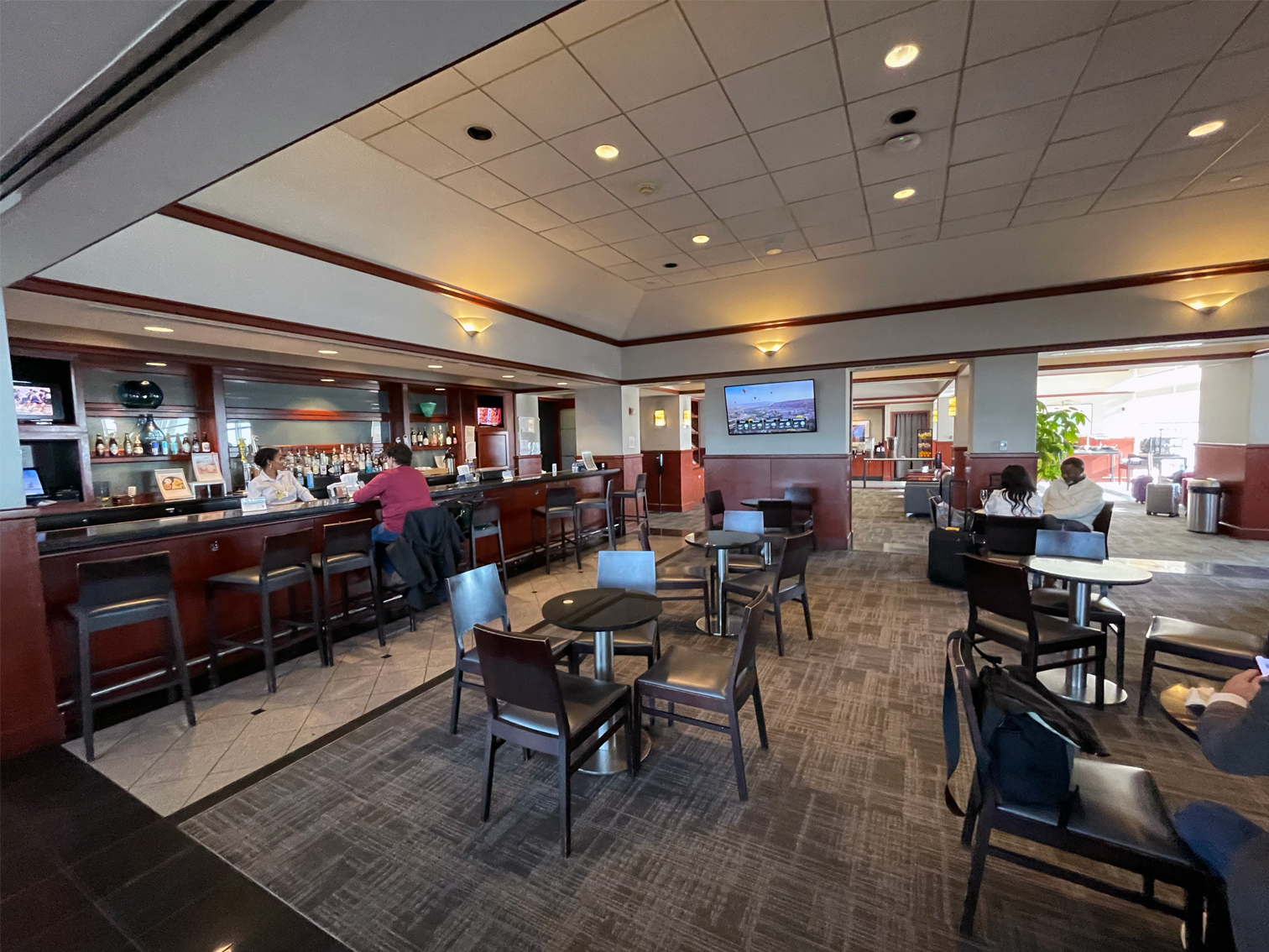 Best Admirals Club at DCA Airport [2024] | PointsFeed