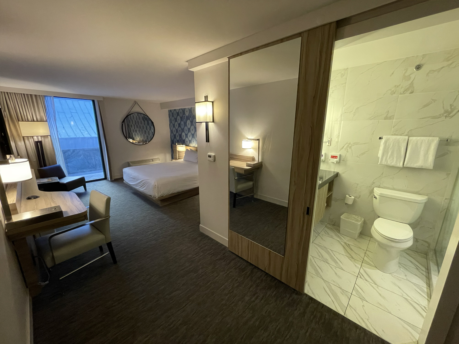 The LINQ District 3 King Room Review [2025] | PointsFeed